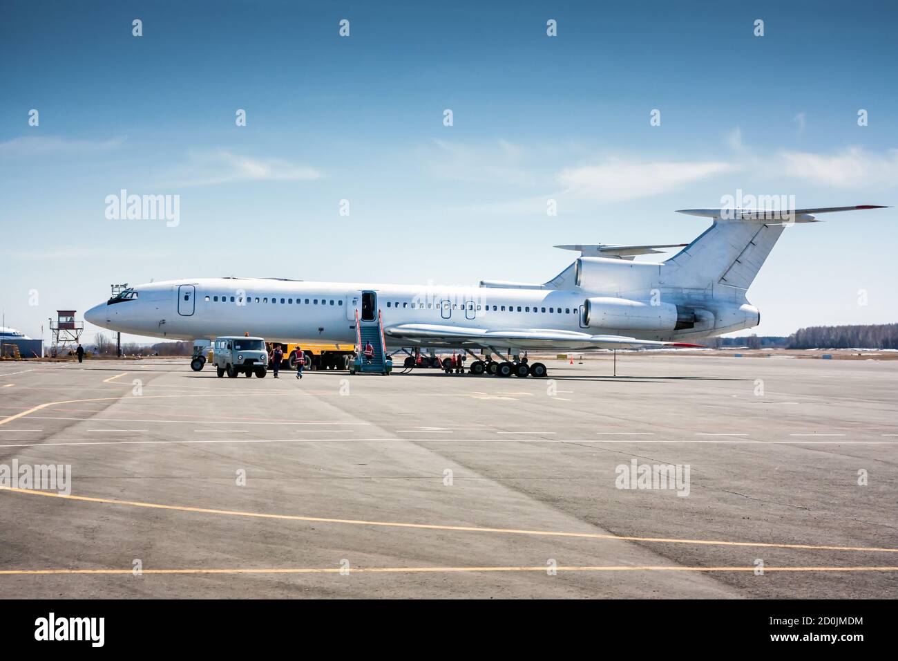 Preparation of a passenger aircraft for flight Stock Photo - Alamy
