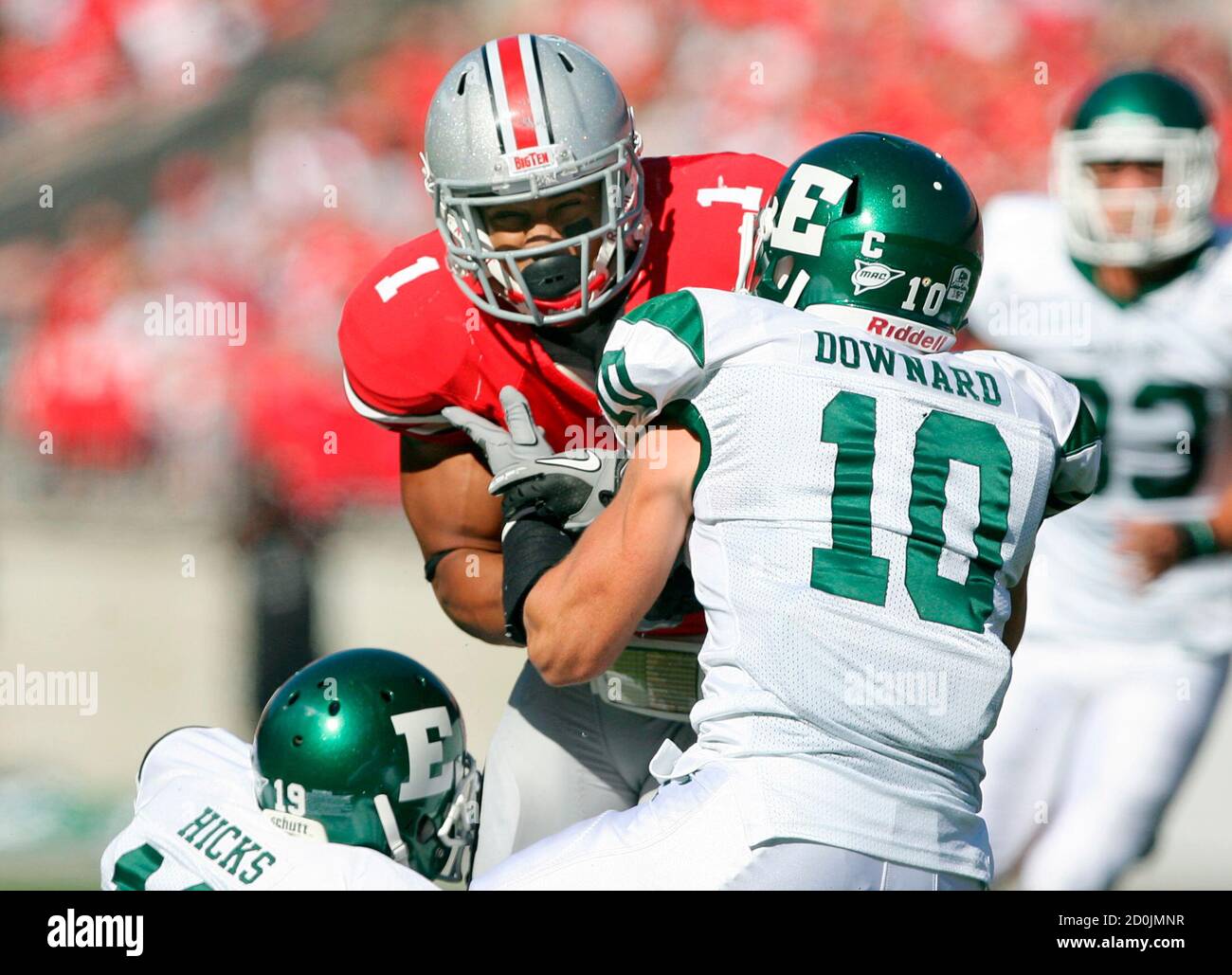 Downard hi-res stock photography and images - Alamy