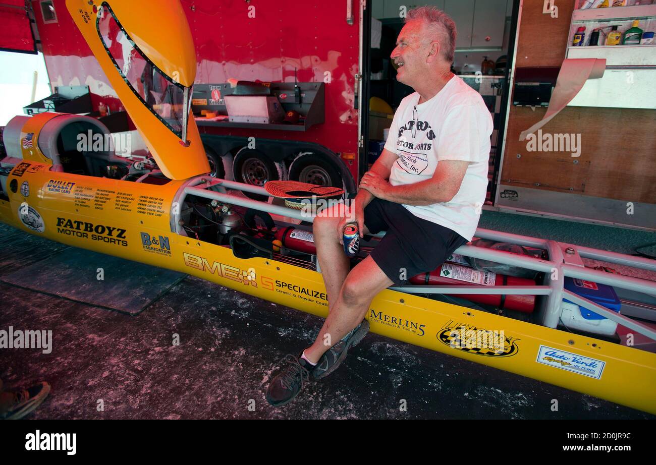 Fat car hi-res stock photography and images - Alamy