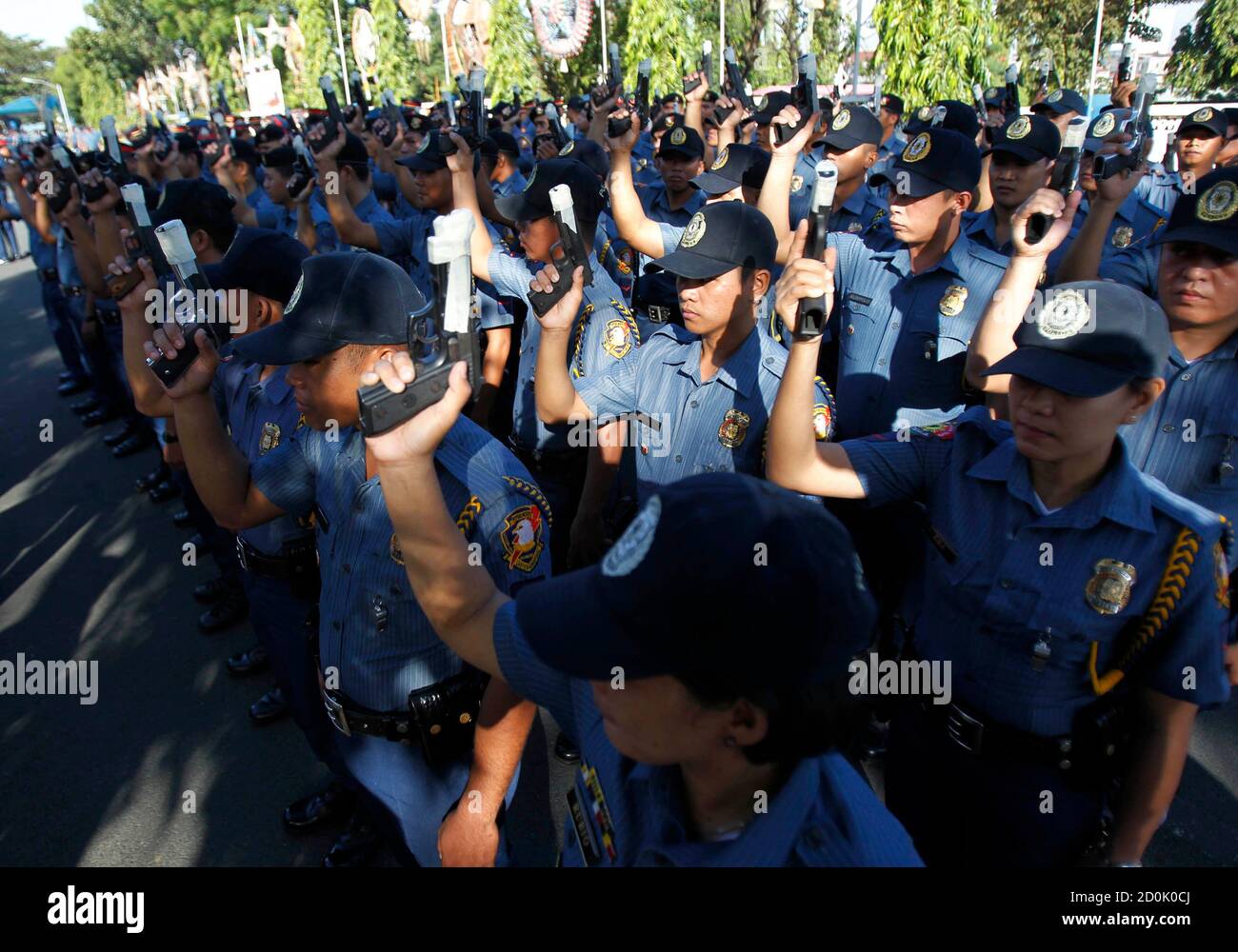 Philippine national police pnp officers hi-res stock photography and ...