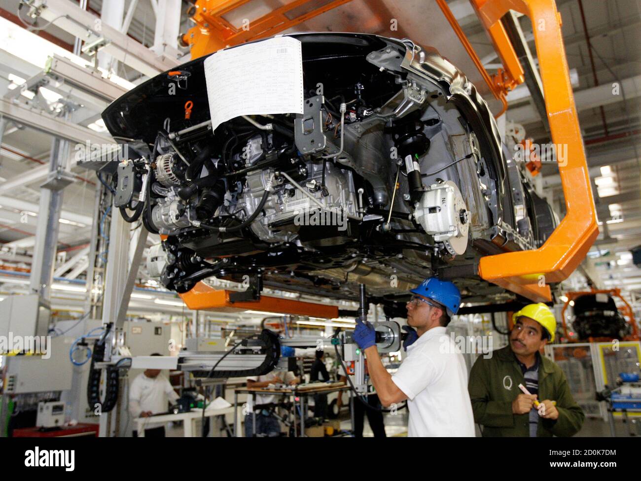 Automobile assembly line mexico hi-res stock photography and images - Alamy