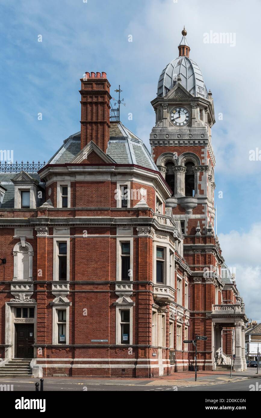 Victorian town hall cloud hi-res stock photography and images - Alamy