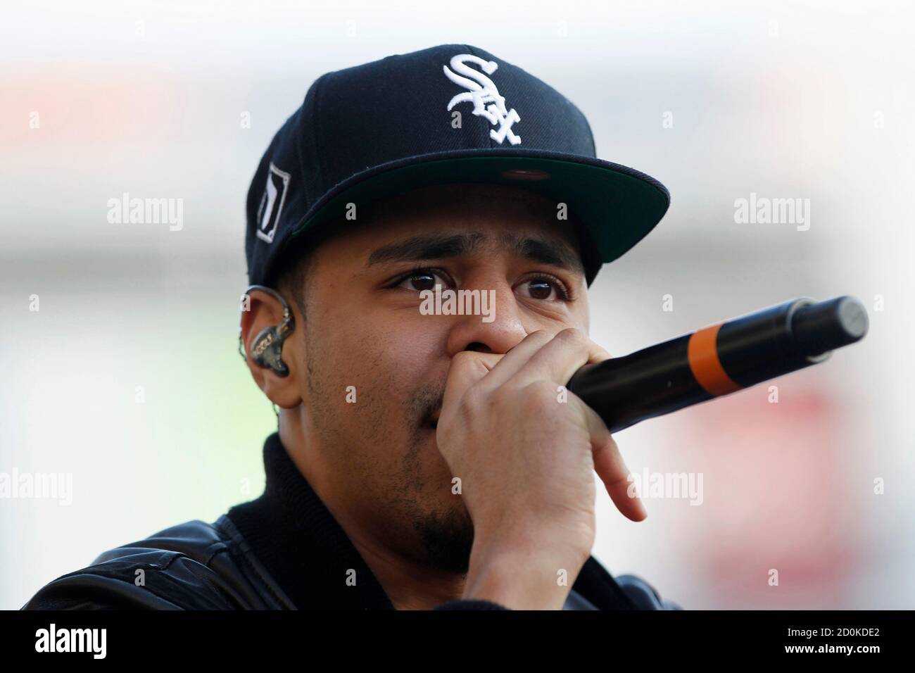 J cole rapper hi-res stock photography and images - Alamy