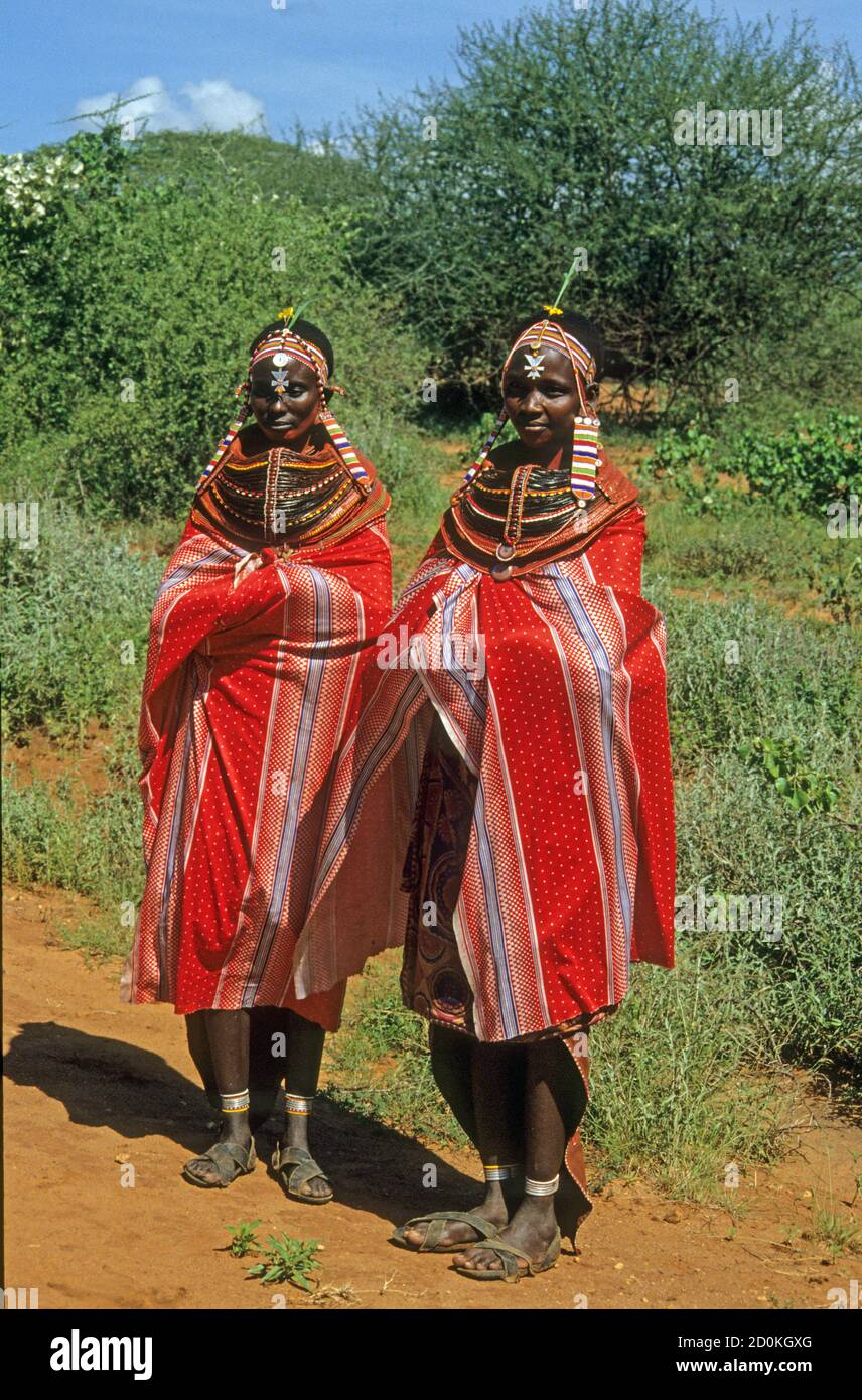 The women of the samboro tribe in traditional dress Stock Photo - Alamy