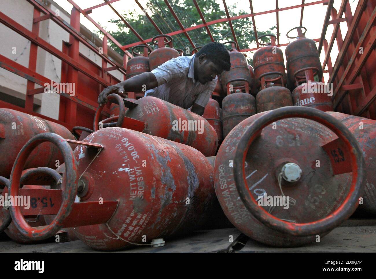 Indian oil exploration hi-res stock photography and images - Alamy