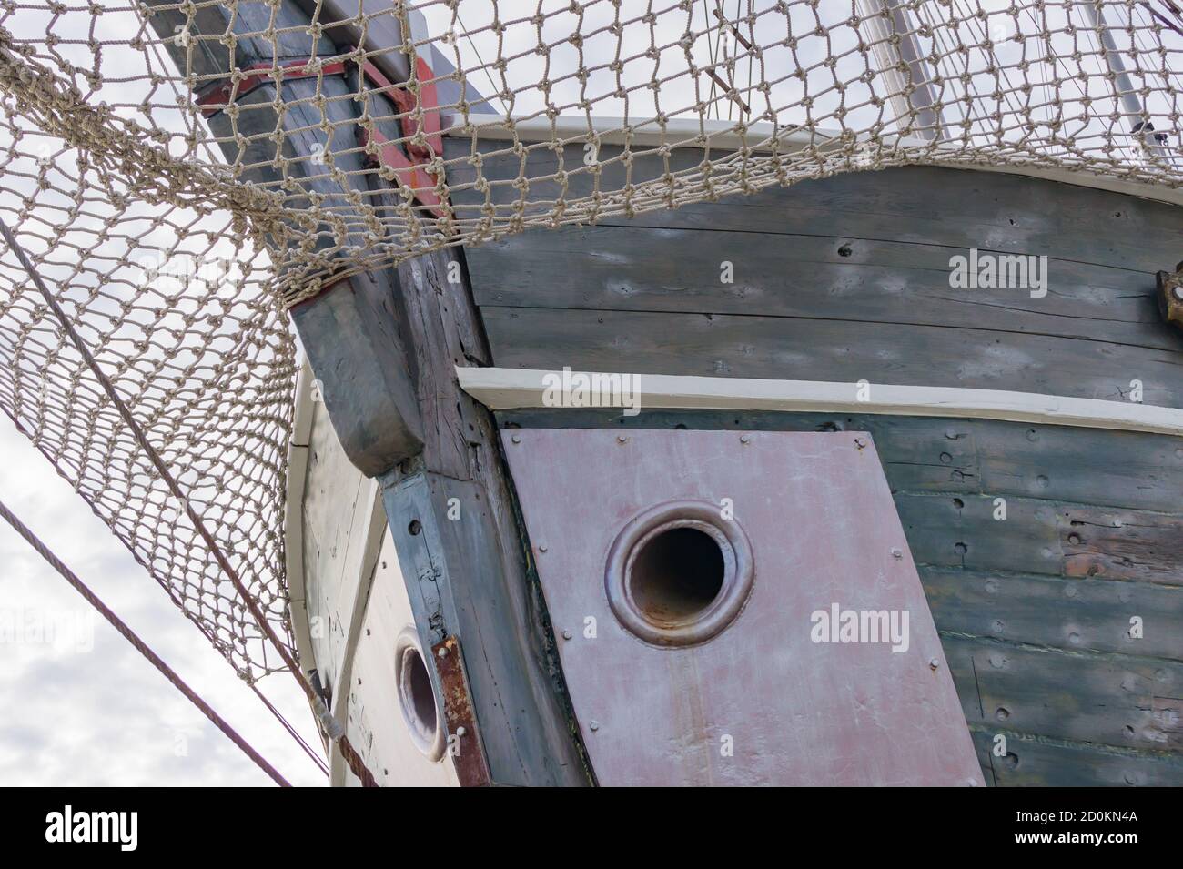 Breakdown boat hi-res stock photography and images - Alamy