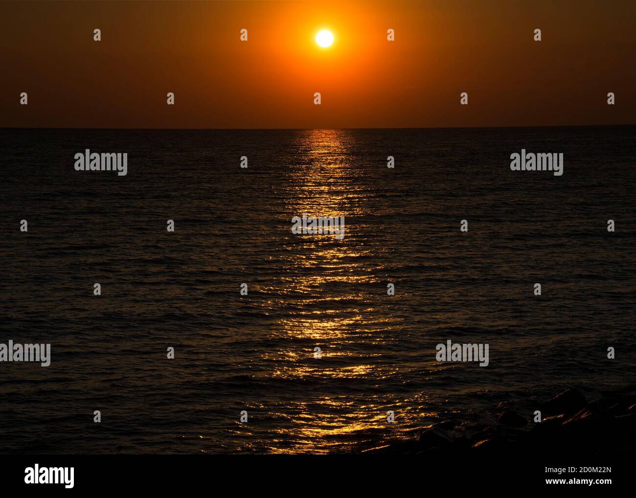 Amazing sunset on sea hi-res stock photography and images - Alamy
