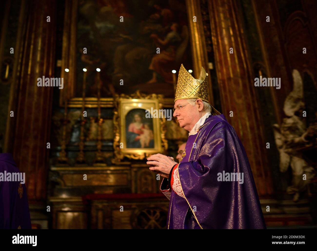 Cardinal scola hi-res stock photography and images - Alamy