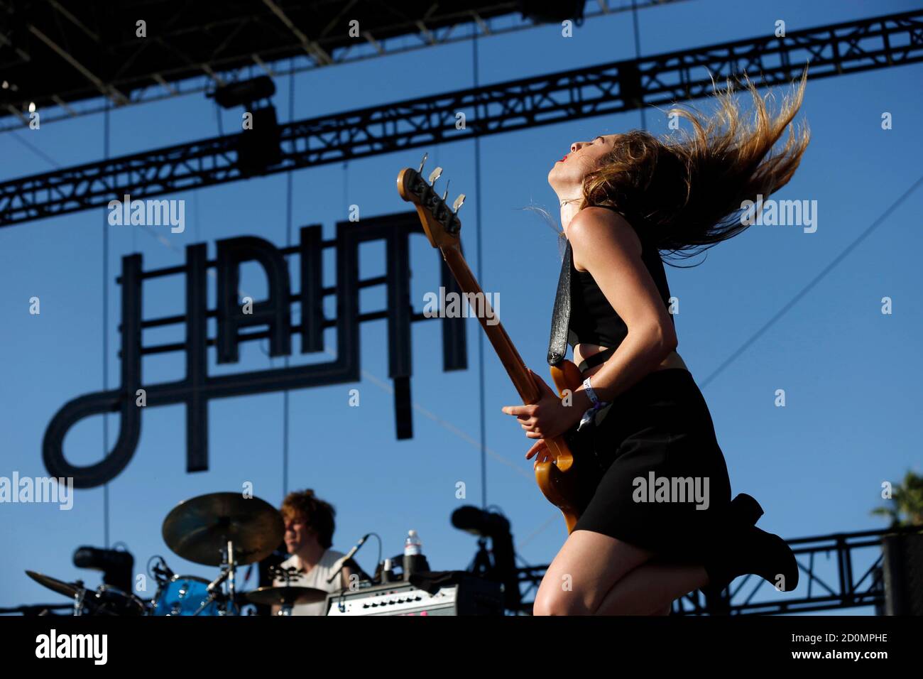 Este haim of the band haim hi-res stock photography and images - Alamy