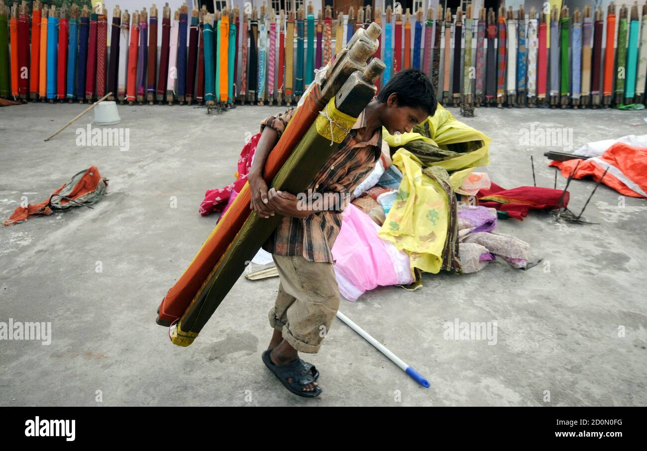 1500 womens clothes hi-res stock photography and images - Alamy