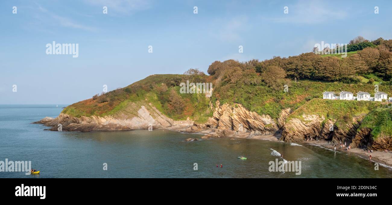HELE BAY, NORTH DEVON, UK - SEPTEMBER 16 2020: Late season tourists in ...