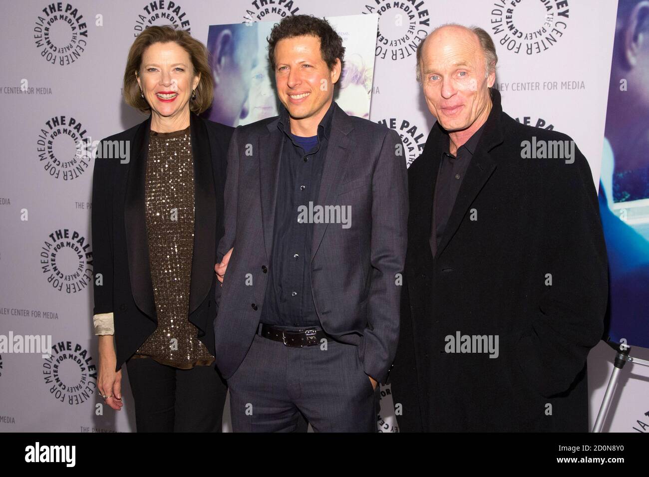 Cast members Annette Bening (L) and Ed Harris (R) pose with director ...