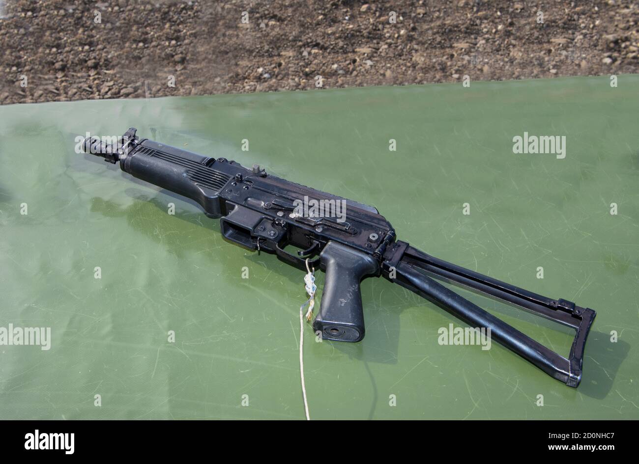 Mp5 submachine gun hi-res stock photography and images - Alamy