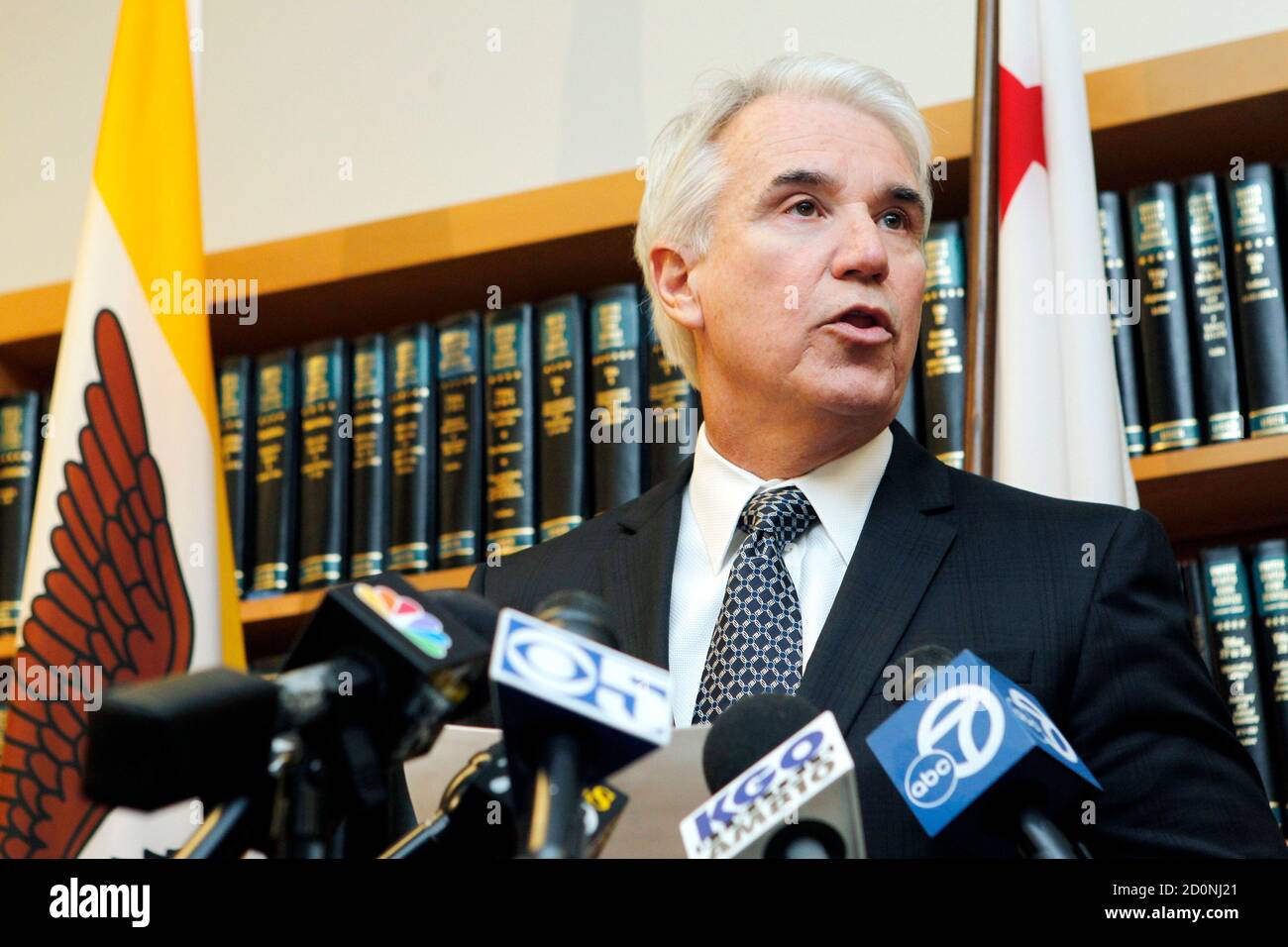 George gascon hi-res stock photography and images - Alamy