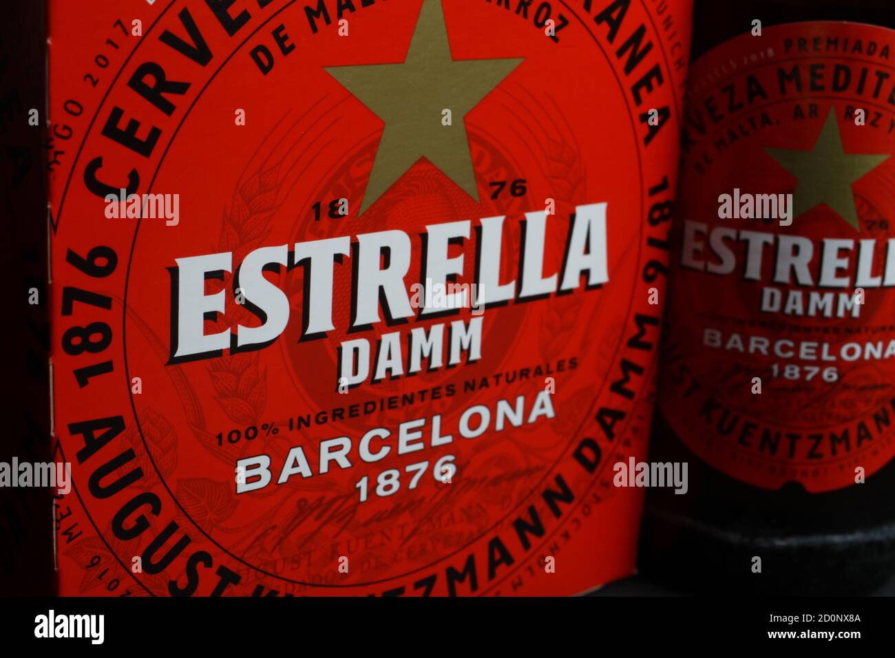 Estrella damm hi-res stock photography and images - Alamy