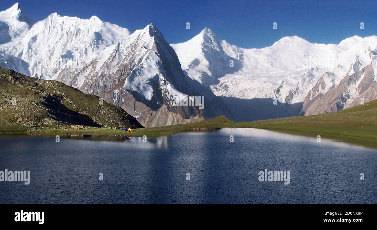 Pari peak hi-res stock photography and images - Alamy