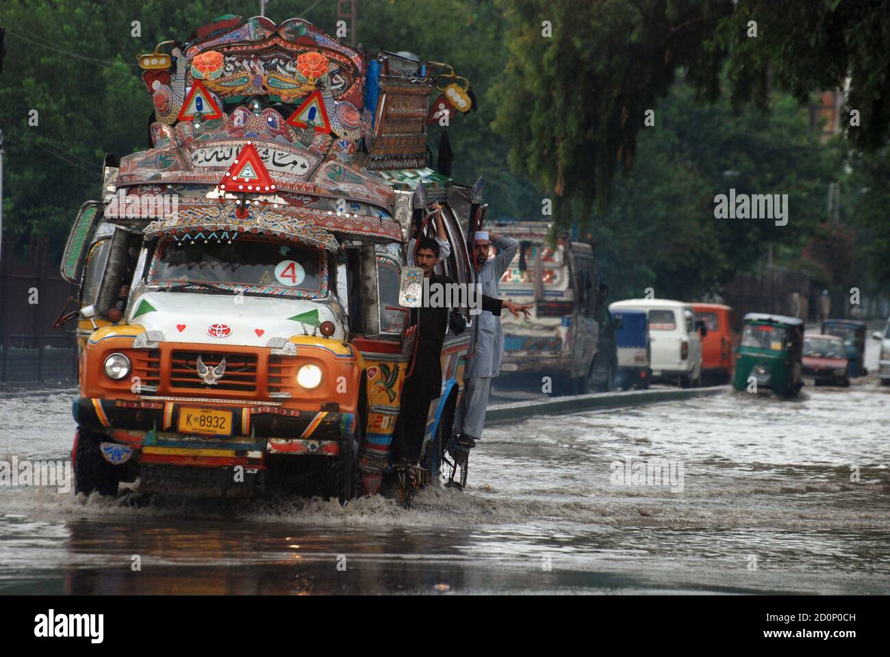 Bus peshawar pakistan hi-res stock photography and images - Alamy