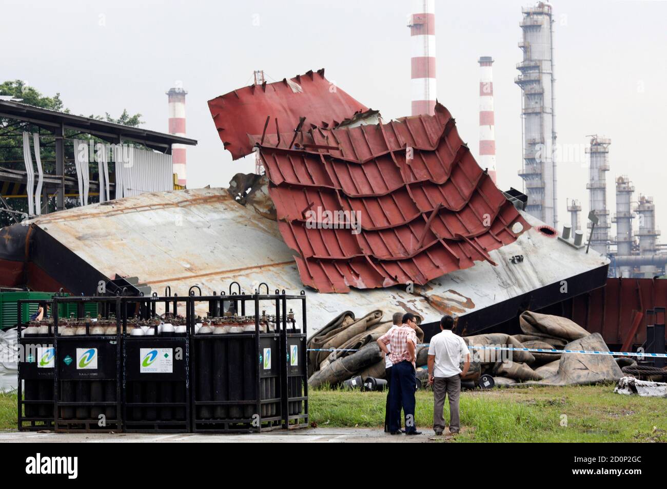 Explosion marine hi-res stock photography and images - Alamy