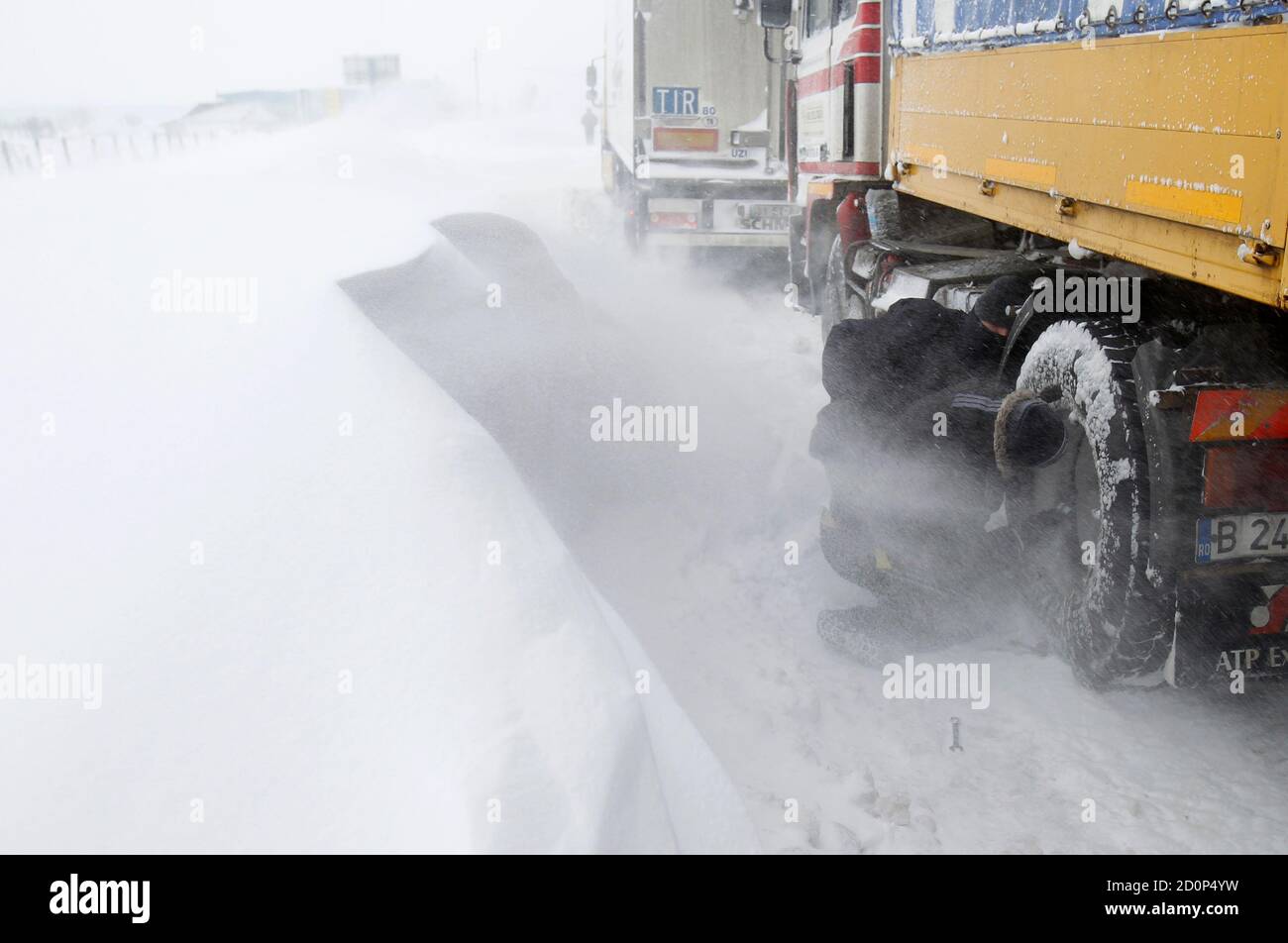 Truck Stuck In Snow High Resolution Stock Photography and Images - Alamy