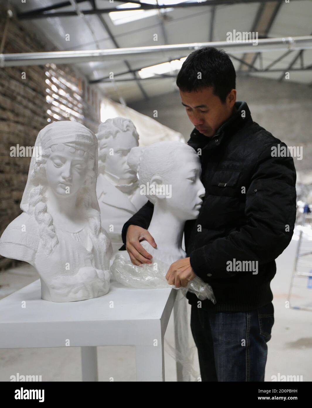 Chinese paper art hi-res stock photography and images - Alamy