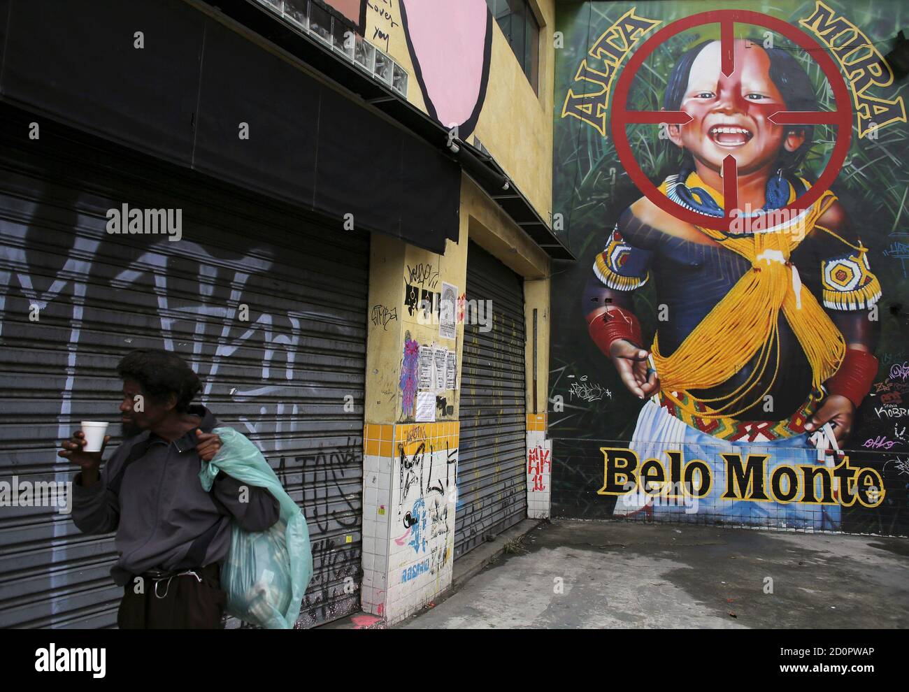 Target Building Facade High Resolution Stock Photography and Images - Alamy