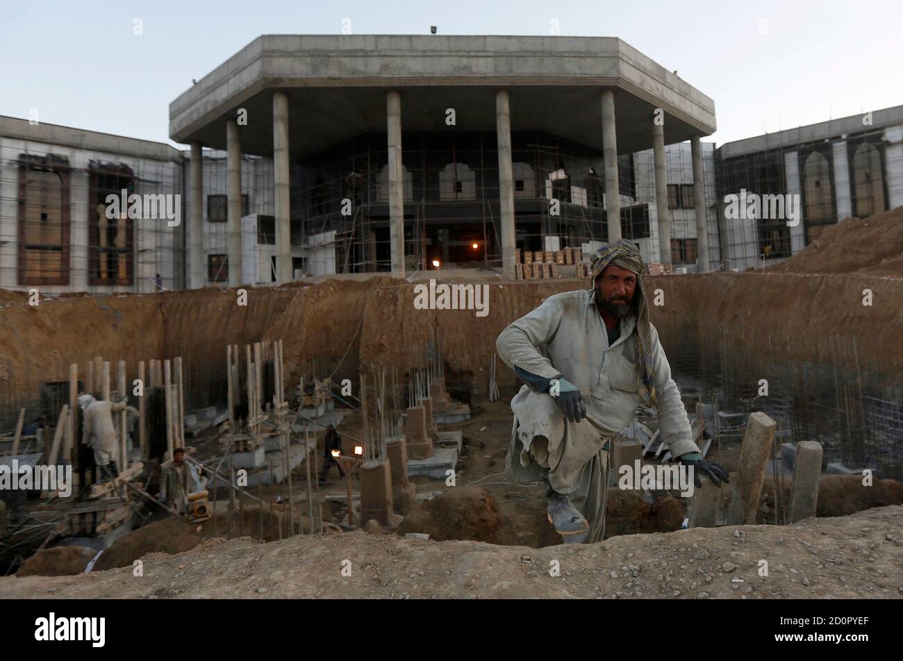 Afghanistan building work hi-res stock photography and images - Alamy