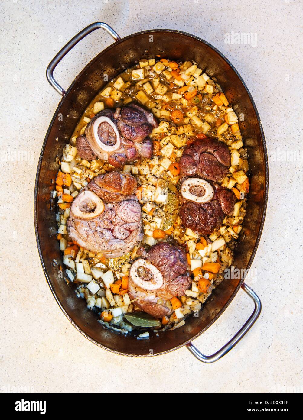 Osso buco italy hi-res stock photography and images - Alamy