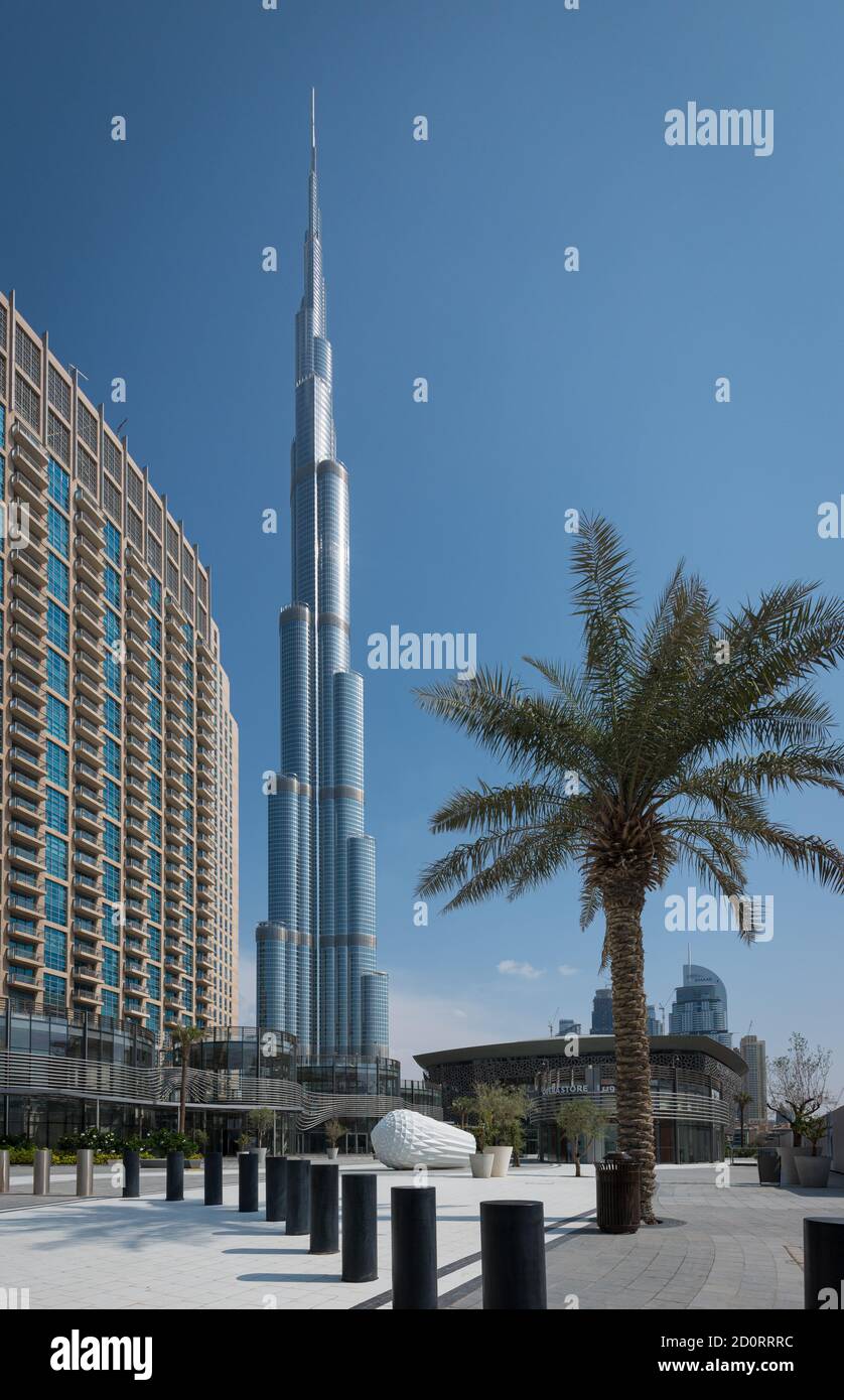 Burj viewing deck and dubai hi-res stock photography and images - Alamy