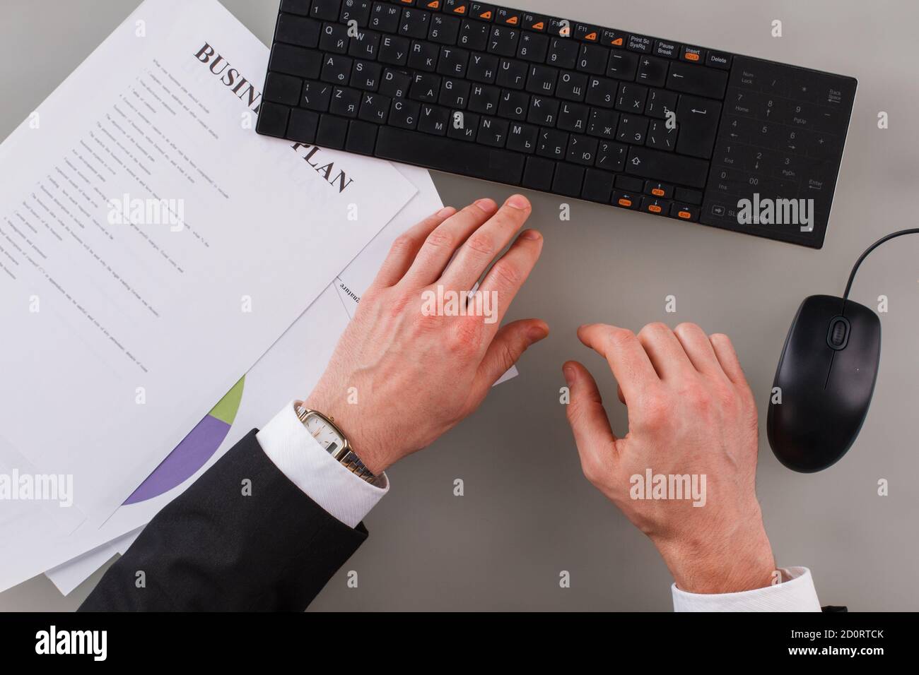 Human hands working documents hi-res stock photography and images - Alamy