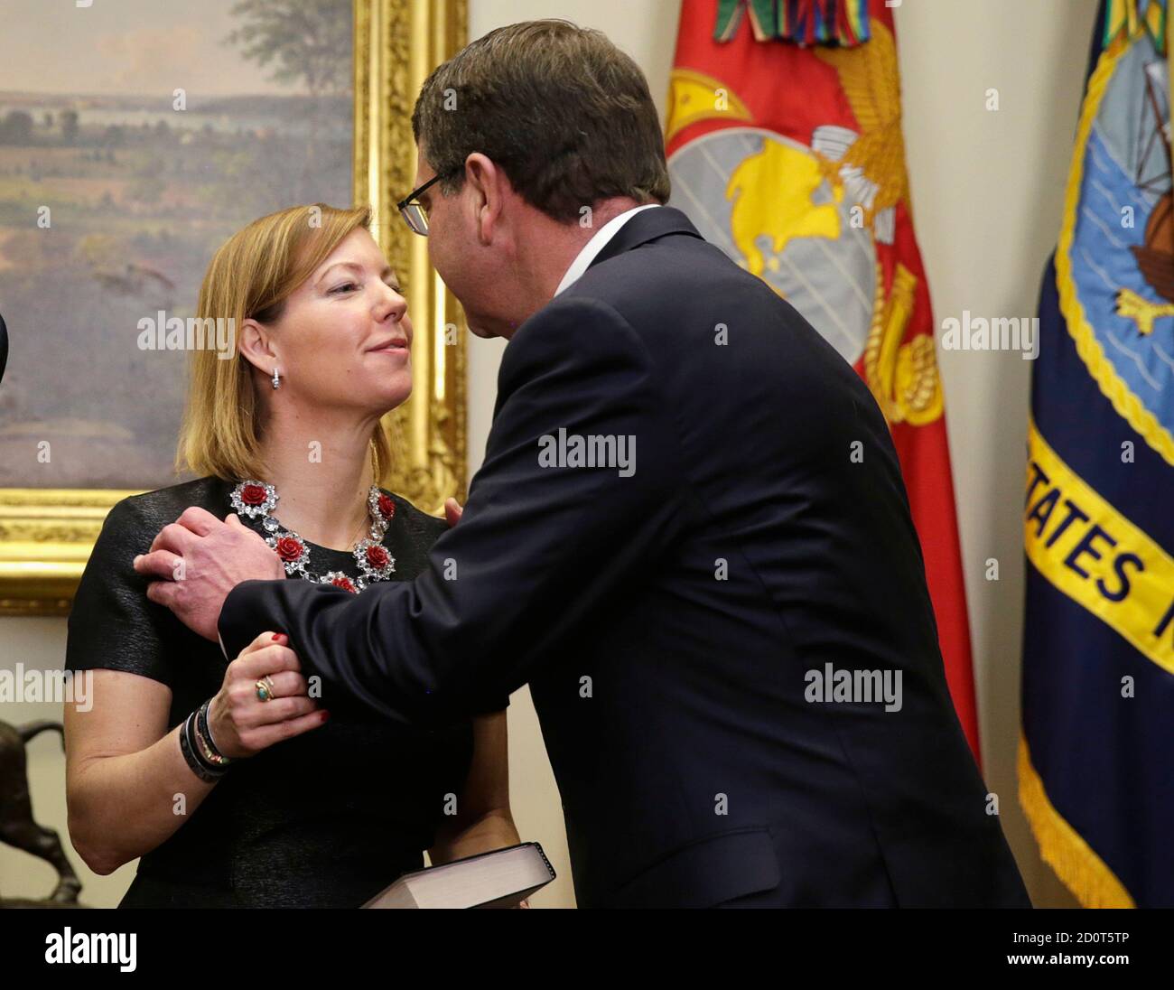 Secretary defense ash carter wife hi-res stock photography and images ...