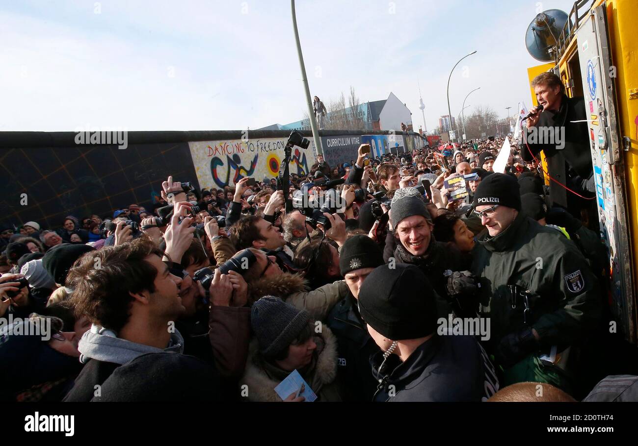 Keith haring berlin wall hi-res stock photography and images - Alamy