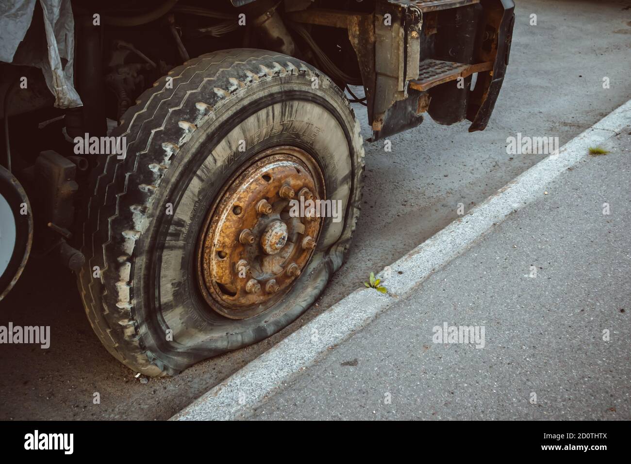 broken wheel at the truck heavy cargo tyre transportation problems ...