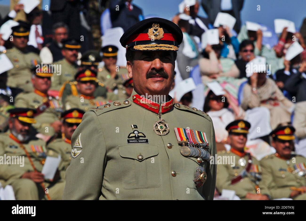 Pakistan army officer hi-res stock photography and images - Alamy