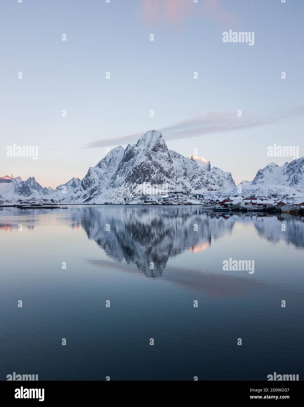 Reinefjord hi-res stock photography and images - Alamy