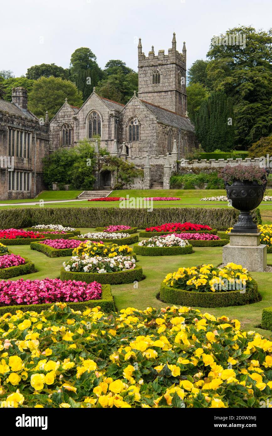 Lanhydrock country house hi-res stock photography and images - Alamy