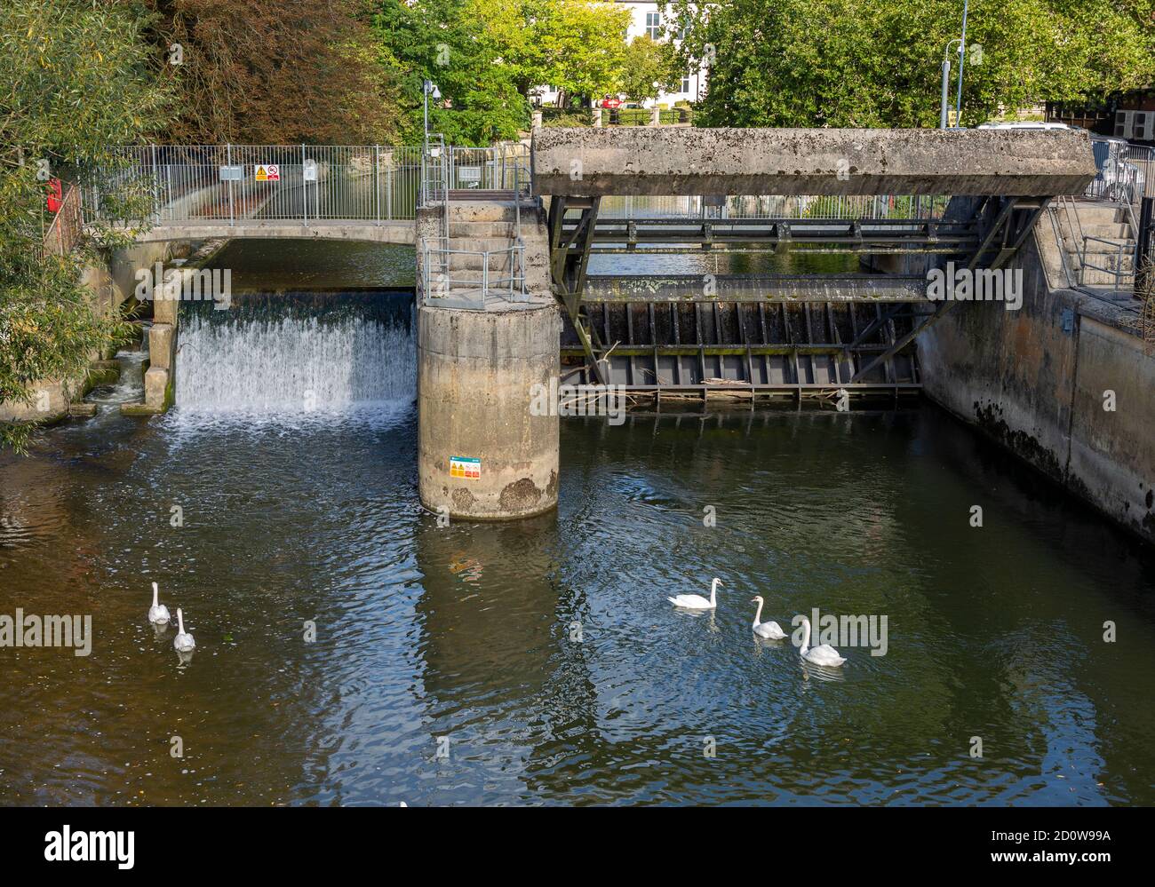 Flood defences to regulate water flow River Avon, Chippenham, Wiltshire ...