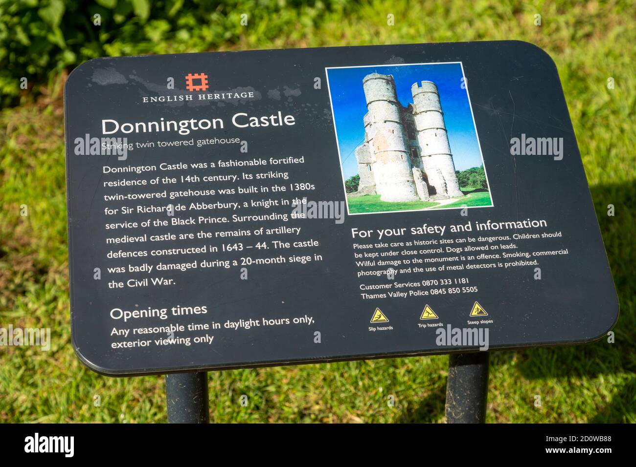 English heritage information board hi-res stock photography and images ...