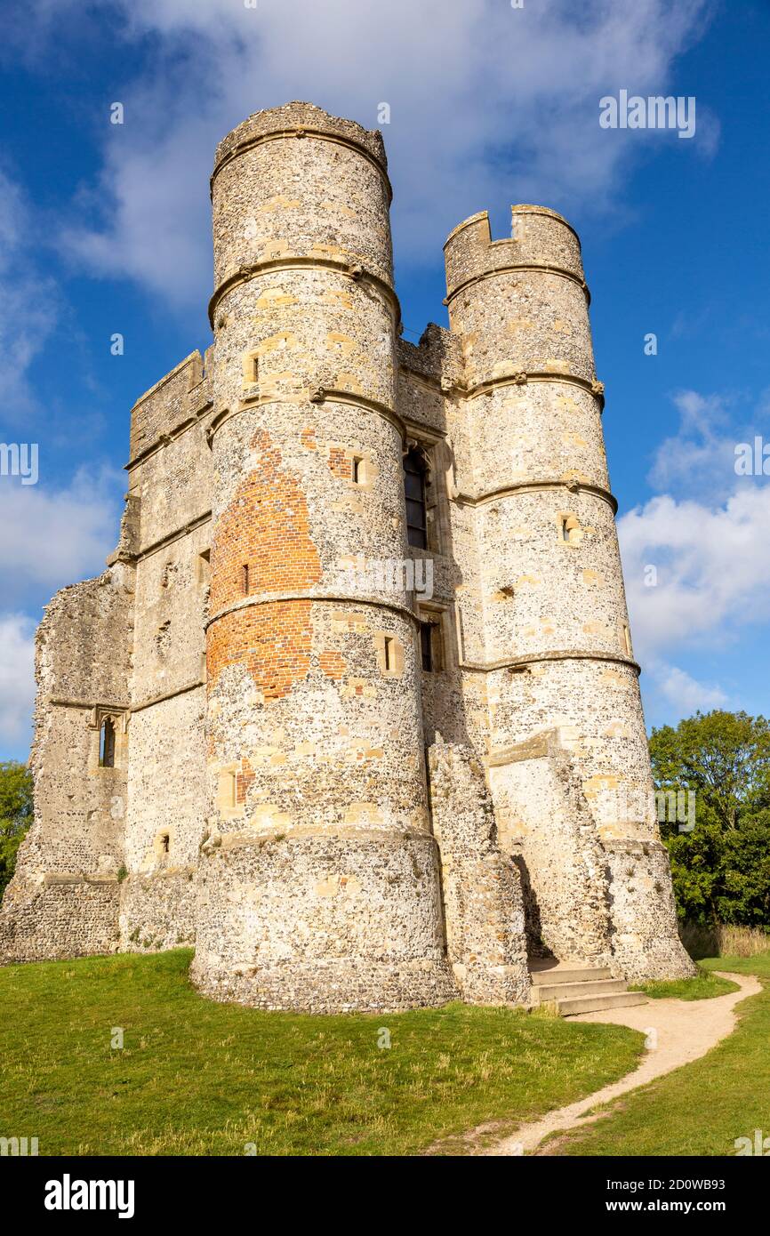 Donnington Castle ruins, Berkshire, England, UK Stock Photo - Alamy
