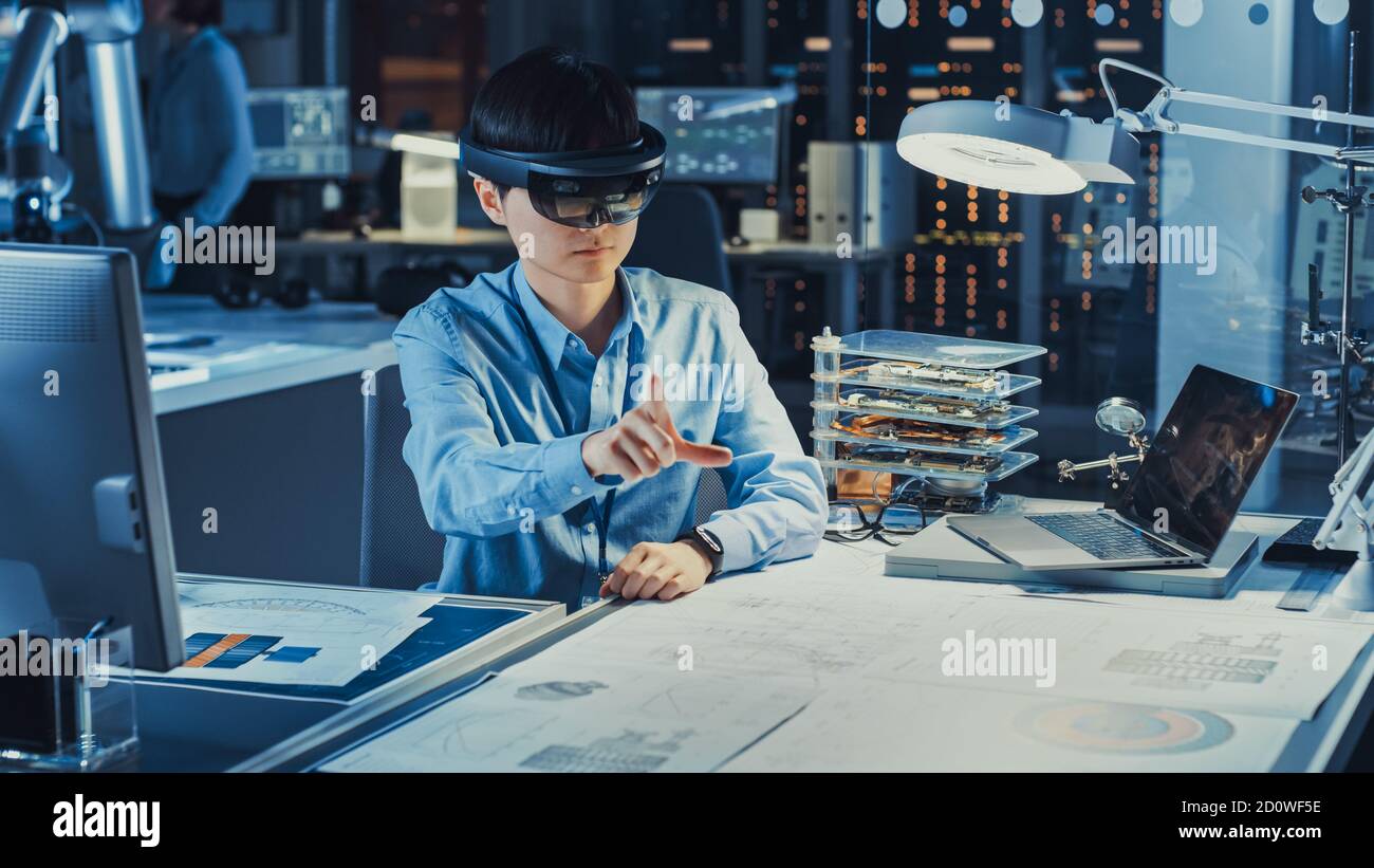 Professional Japanese Development Engineer is Working in a AR Headset ...