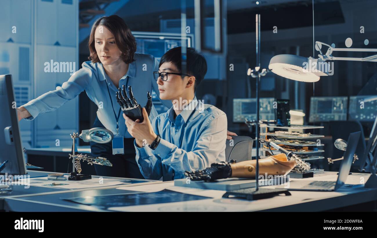 Japanese engineers at work hi-res stock photography and images - Alamy