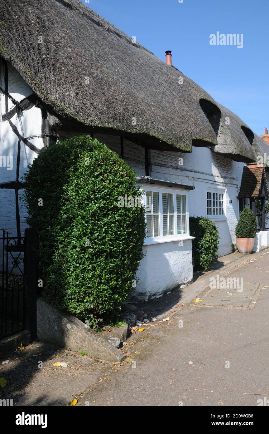 The Wrestlers, Mursley, Buckinghamshire Stock Photo - Alamy