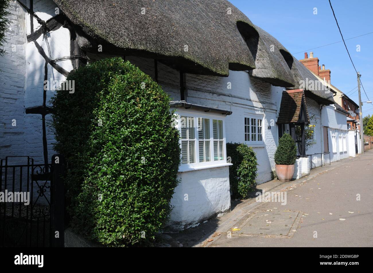 The Wrestlers, Mursley, Buckinghamshire Stock Photo - Alamy