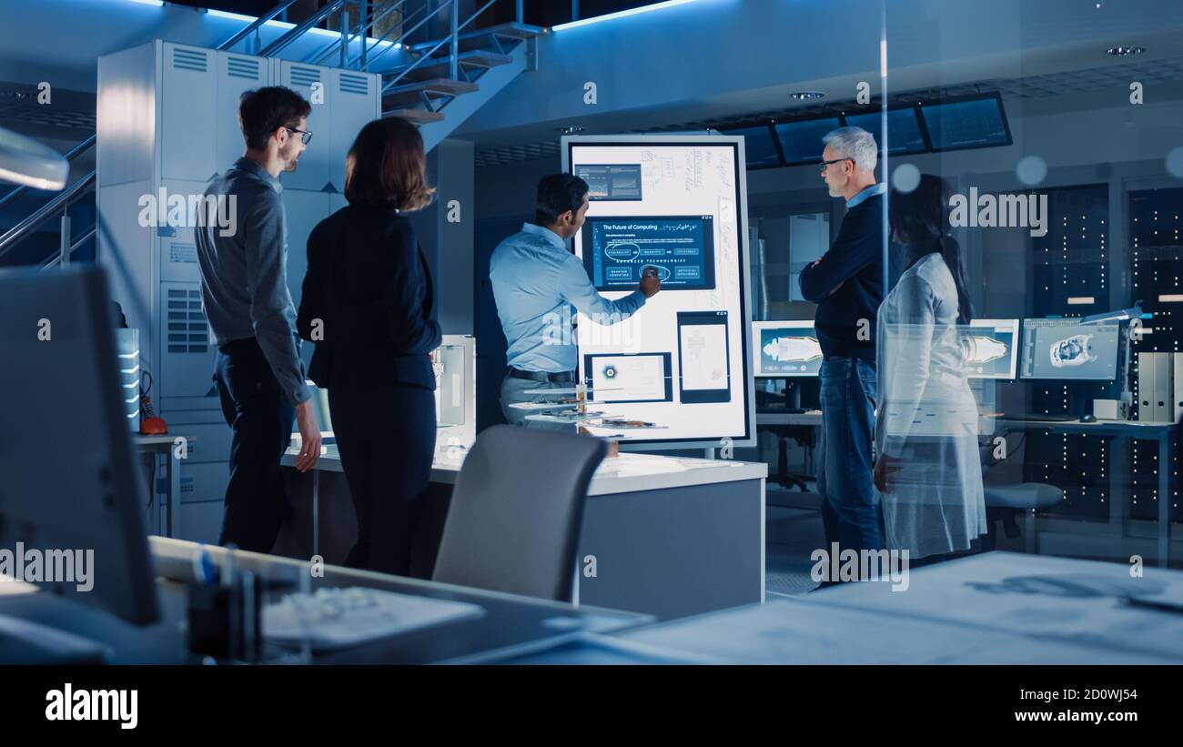 Engineer whiteboard hi-res stock photography and images - Alamy