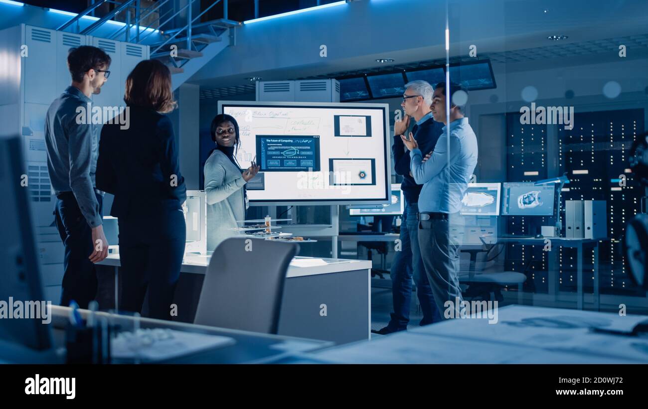 Engineer whiteboard hi-res stock photography and images - Alamy