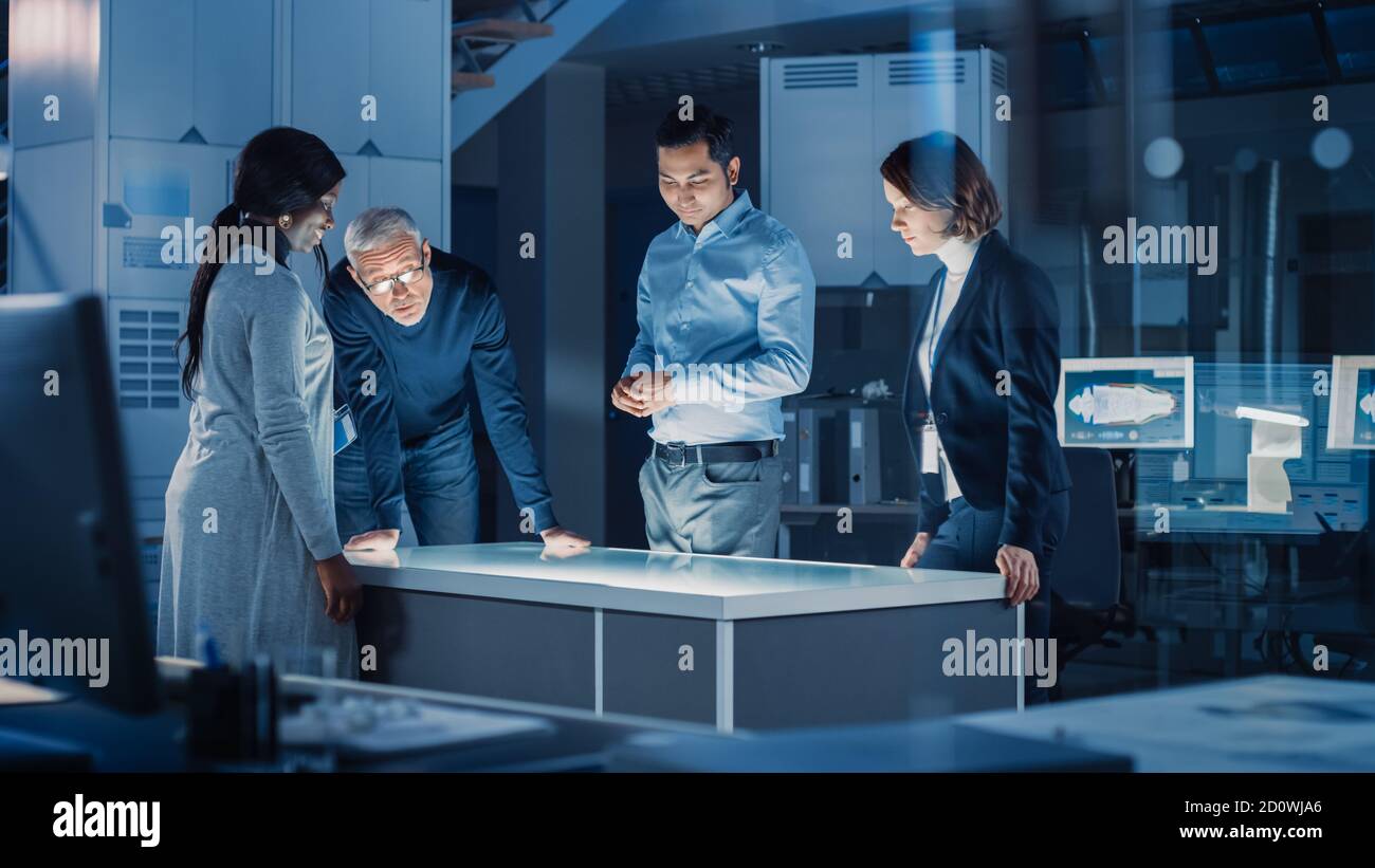 Video game developer team hi-res stock photography and images - Alamy