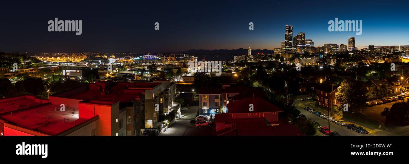 Aerial view seattle city skyline hi-res stock photography and images ...