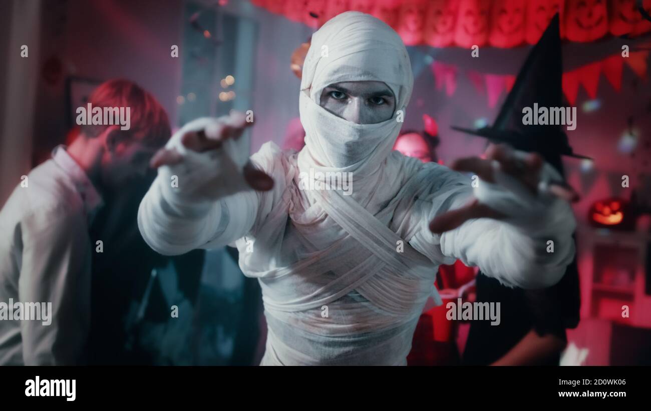 Curse of the mummy hi-res stock photography and images - Alamy