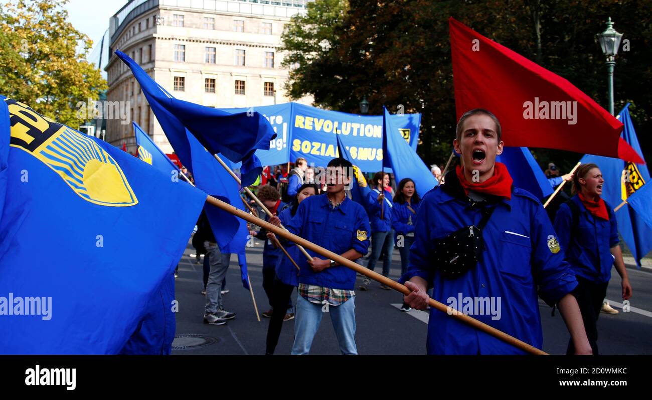 Fdj youth hi-res stock photography and images - Alamy