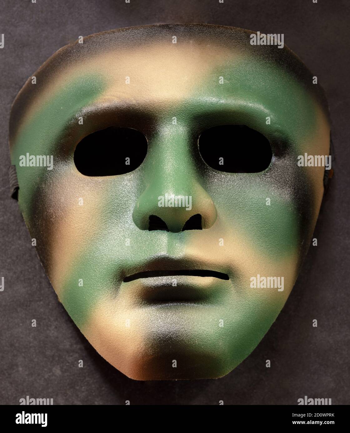 Camouflage face paint hi-res stock photography and images - Alamy