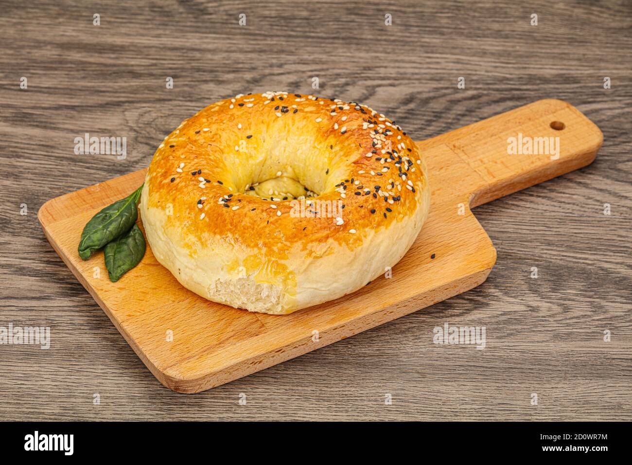Hot tasty Uzbek flatbread ready for snack Stock Photo - Alamy
